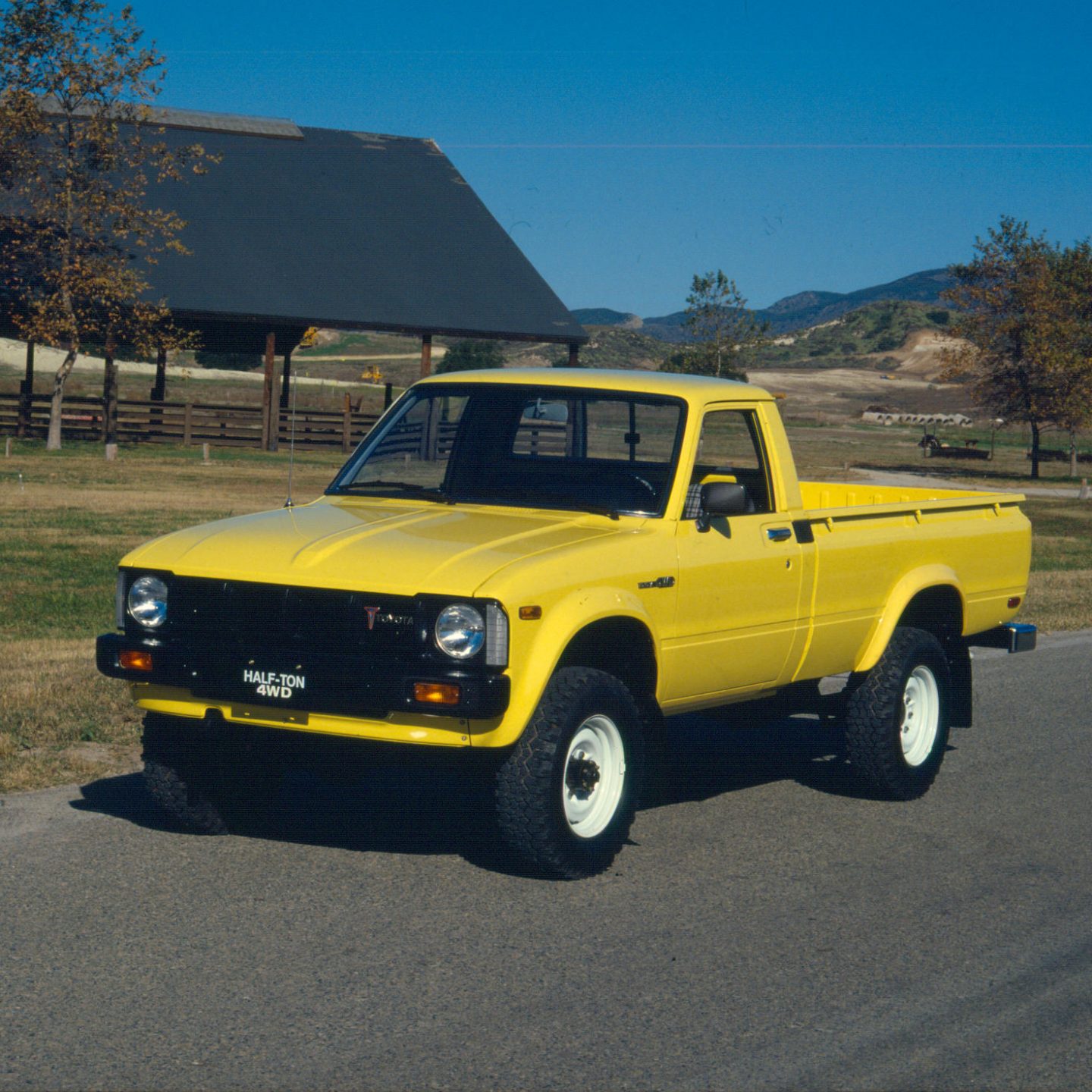Toyota Hilux RN 30 – 3. Generation (1978-1983) - Pick-up Trucks